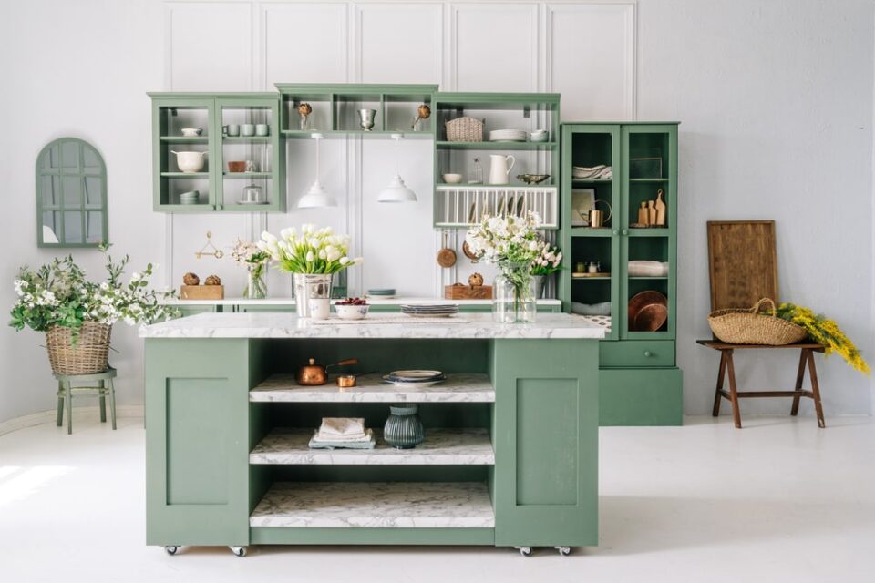 30+ Clever Small Kitchen Storage Ideas That Will Save You So Much Space ...