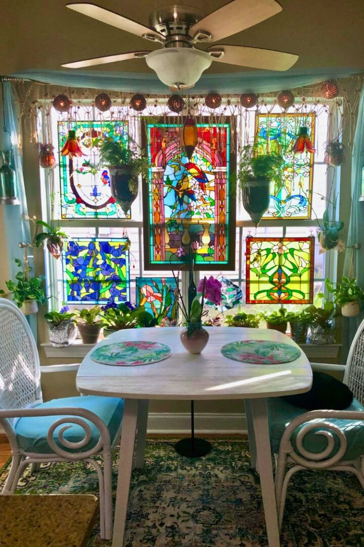 25+ Inspiring Ideas for Kitchen Window Sills You Need to See - H.M.G