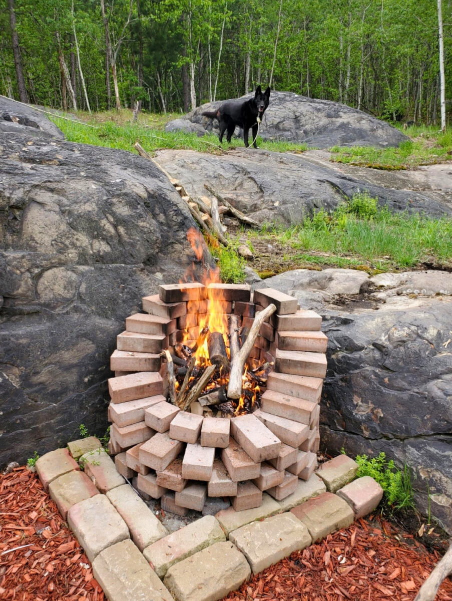 18 Elegant Fire Pit Landscaping Ideas For Your Home - H.M.G