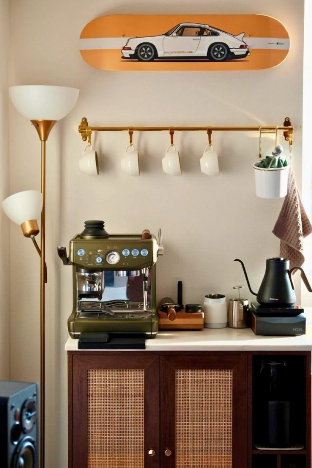 These Small Coffee Bars Make Me Fall in Love With Mornings Again - H.M.G