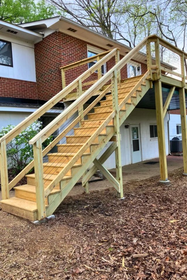 25+ Creative Deck Stair Ideas That Will Make Your Neighbors Jealous ...