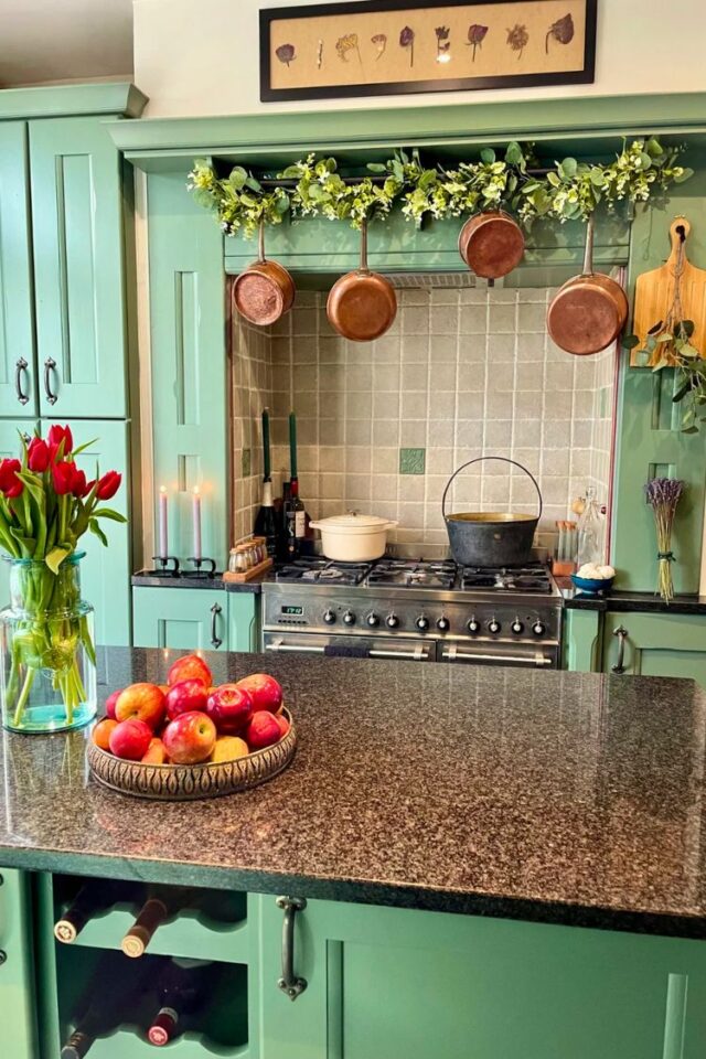 25+ Fabulous Earthy Kitchen Ideas for a Nature-Inspired Makeover - H.M.G