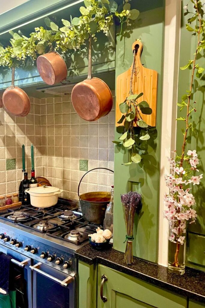 25+ Fabulous Earthy Kitchen Ideas for a Nature-Inspired Makeover - H.M.G