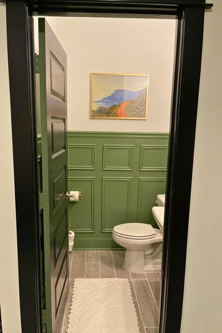 Obsessed with Emerald Green Bathrooms? These Ideas Work Even on a ...