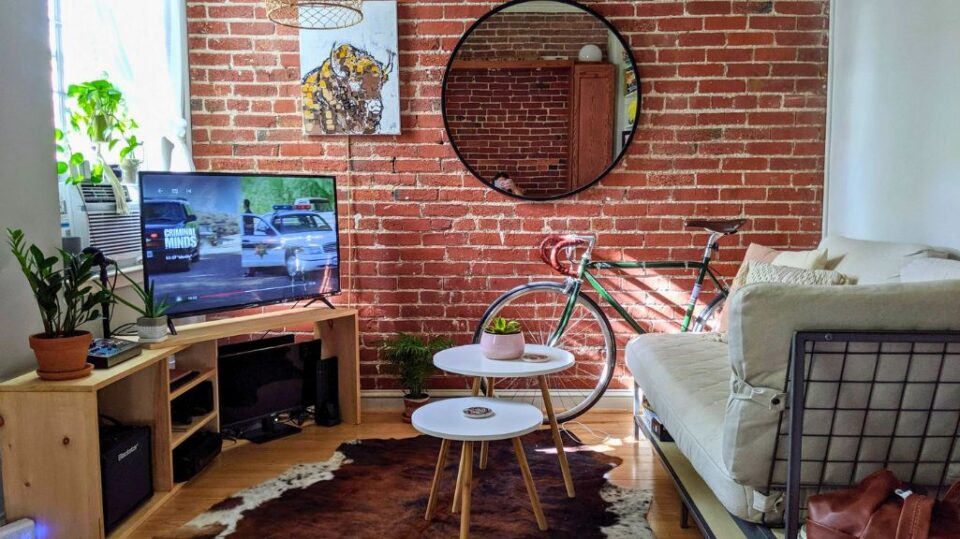 Dreaming of a Cozy TV Room? These Ideas Totally Nailed the Vibe - H.M.G