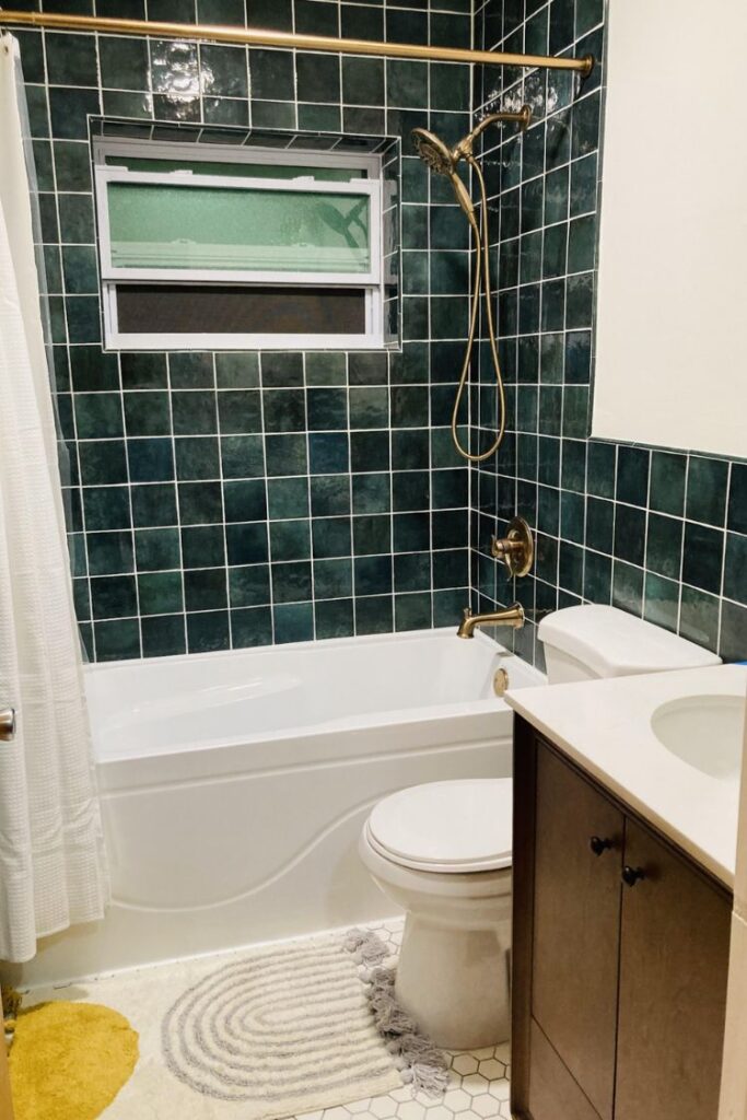 Obsessed with Emerald Green Bathrooms? These Ideas Work Even on a ...