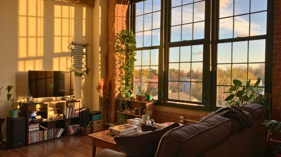 Dreaming of a Cozy TV Room? These Ideas Totally Nailed the Vibe - H.M.G