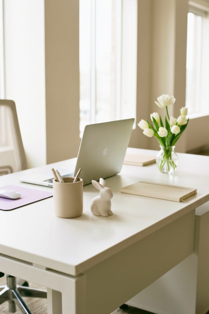 These Festive Office Desk Easter Decor Ideas Will Make Your Workdays ...